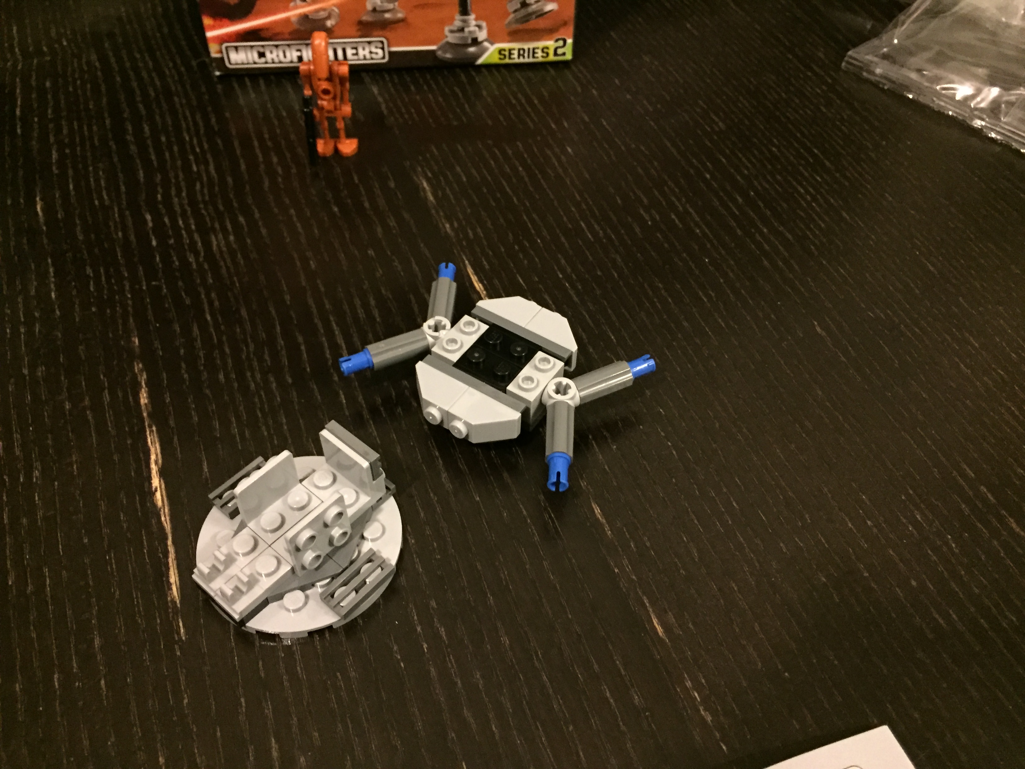 [REVIEW] LEGO 75077 – Homing Spider Droid (Star Wars) - SWAFOL Officiel