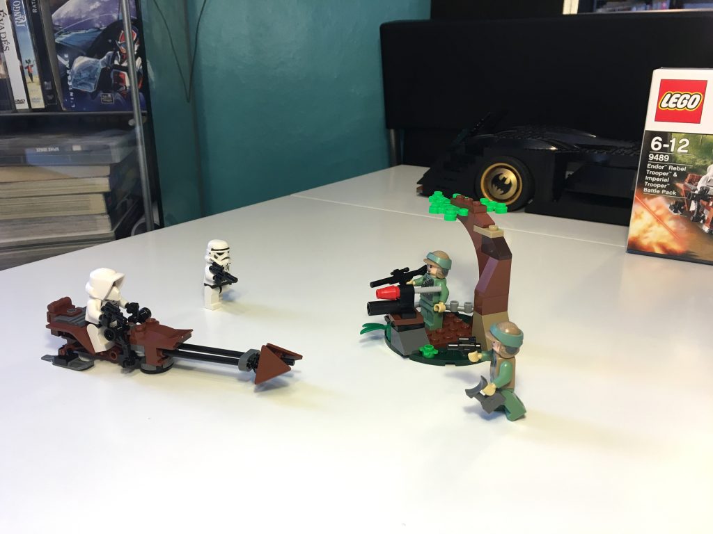[REVIEW] LEGO 9489 – Endor Rebel Trooper & Imperial Trooper Battle Pack ...