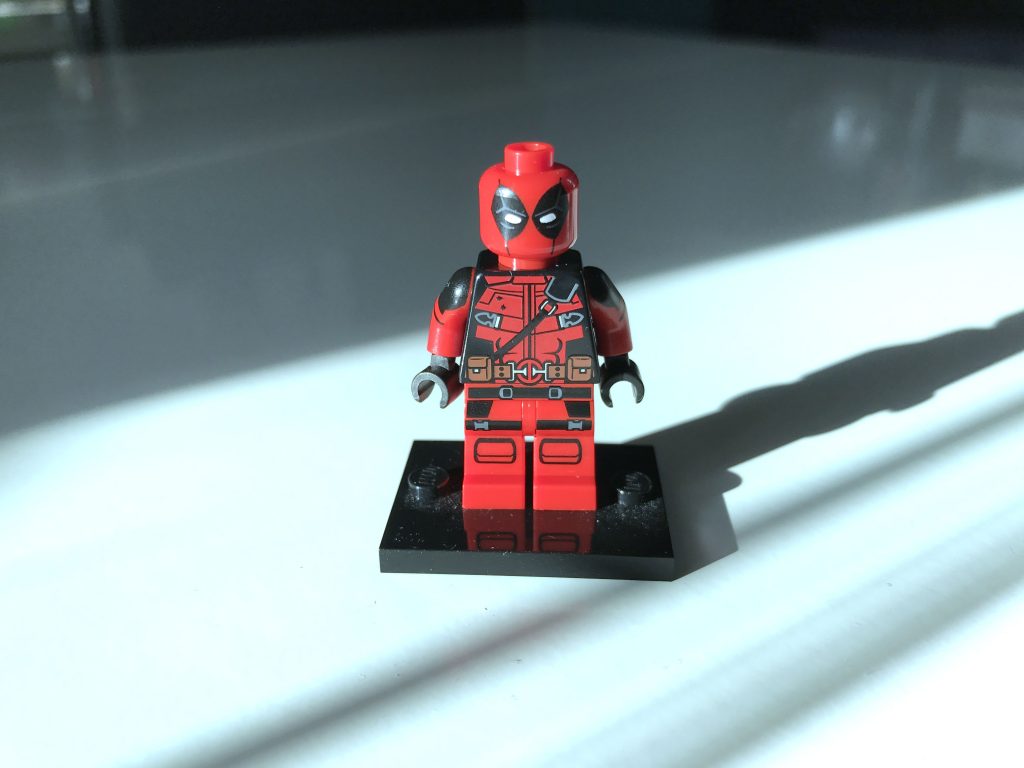 [REVIEW] LEGO Minifigure Deadpool - Comparatif fig officielle VS fig ...